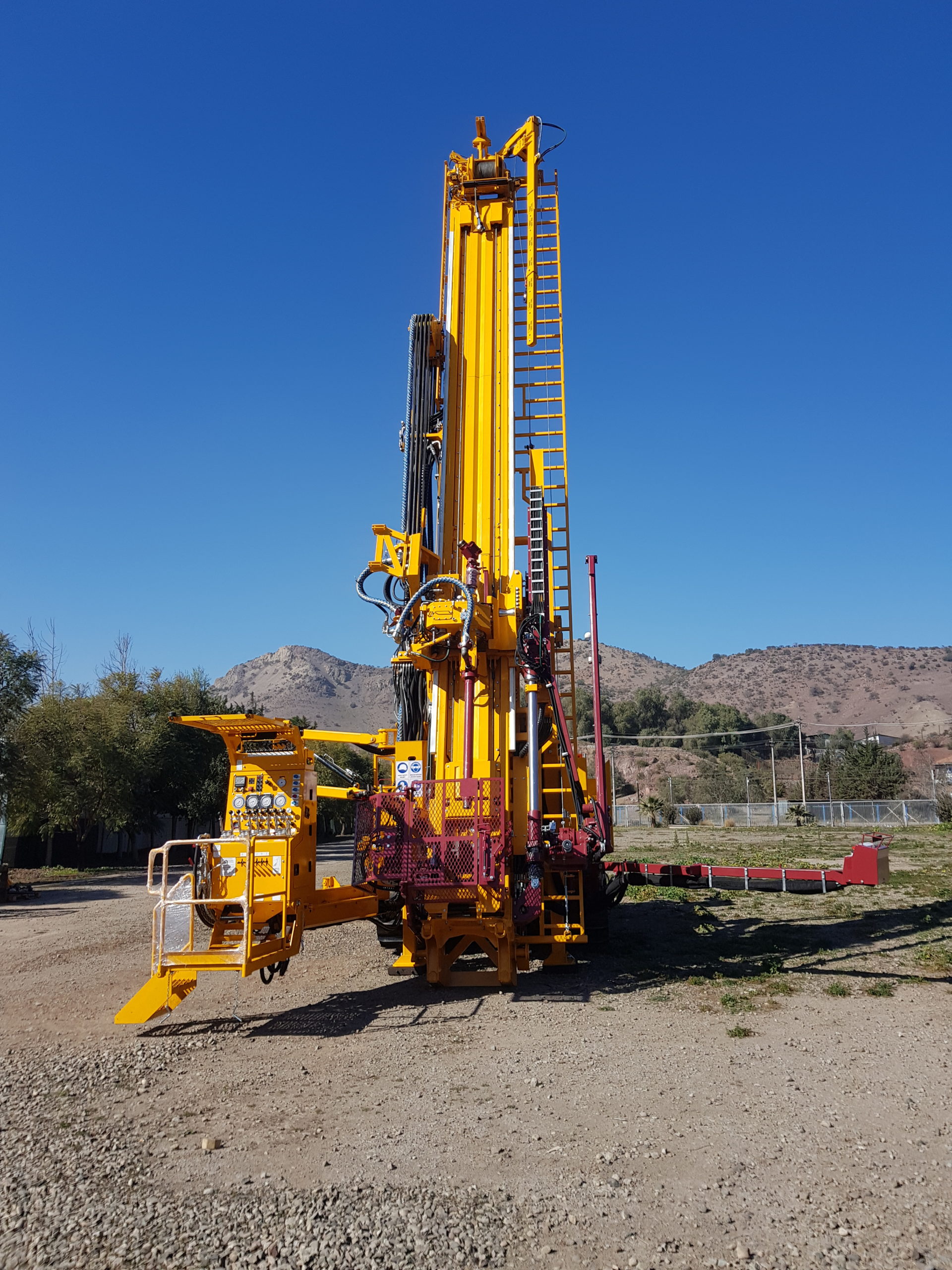 EDM 47K Series – Multipurpose Exploration Drill Rig – Up to 47K lbf ...